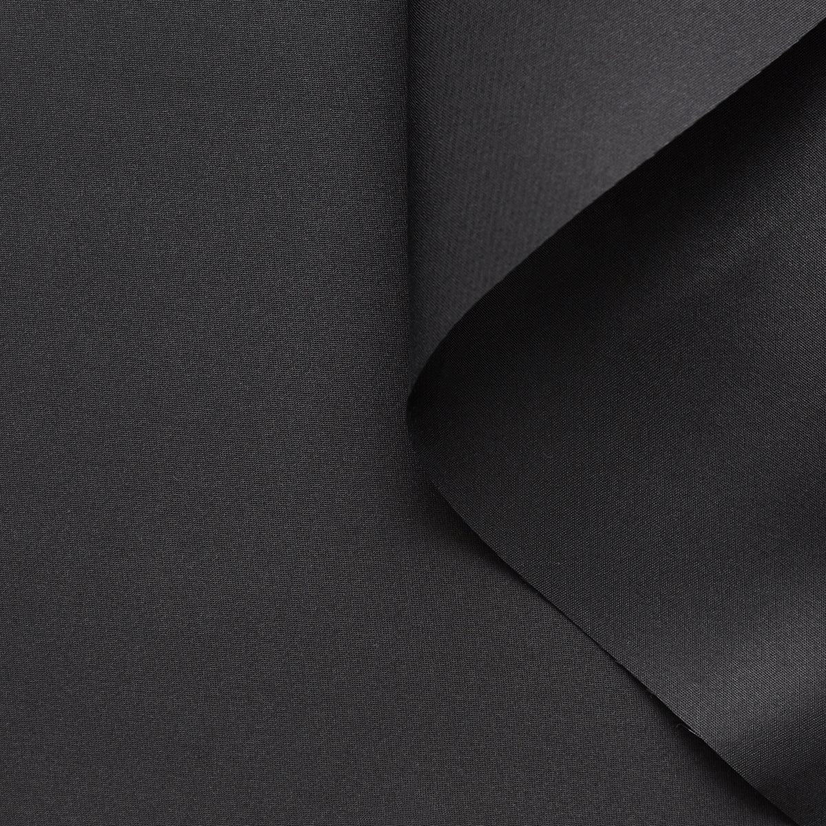 T22A01966 | Triple Organza – Nona Source