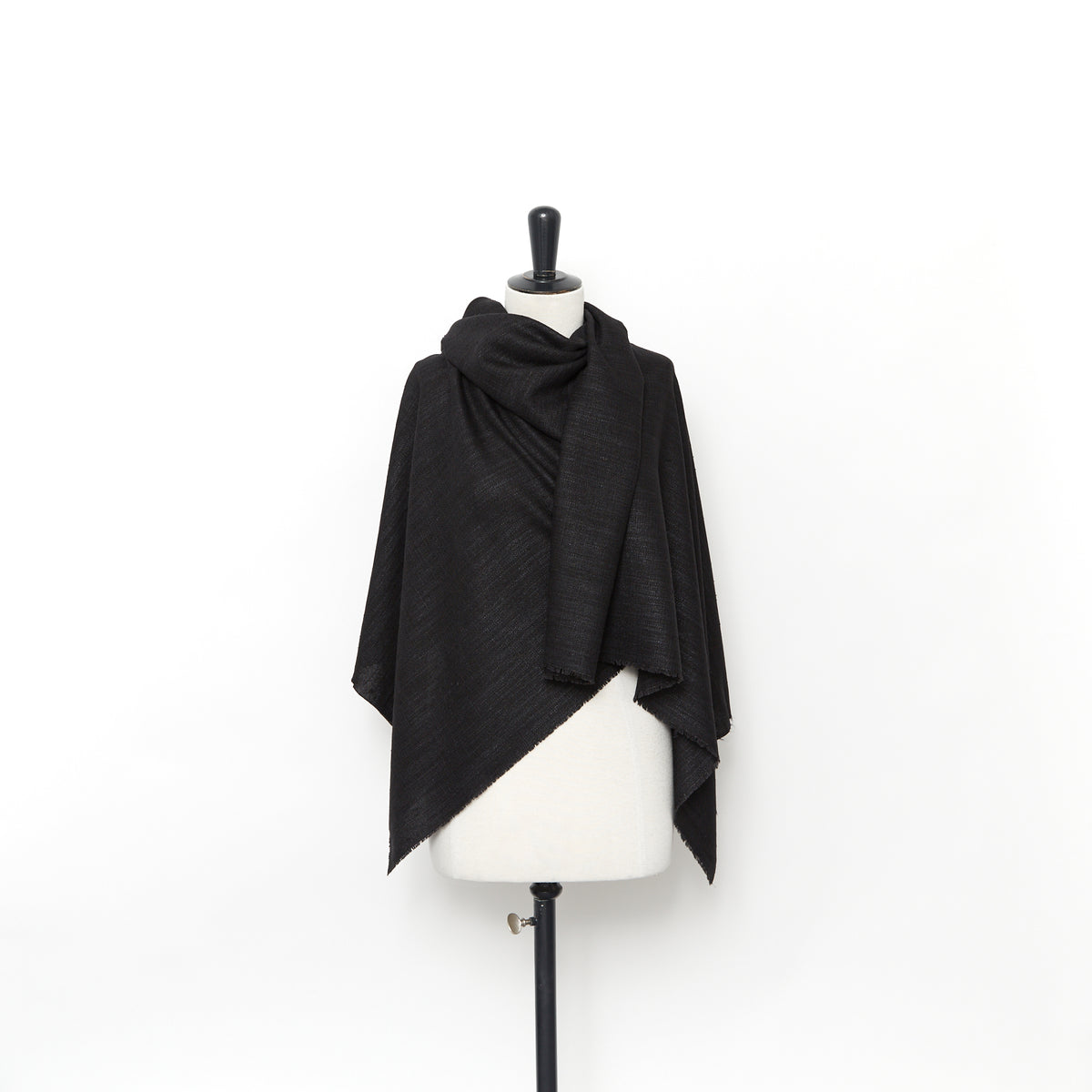 T23O06407 | Silk & Wool Textured Natté RWS – Nona Source