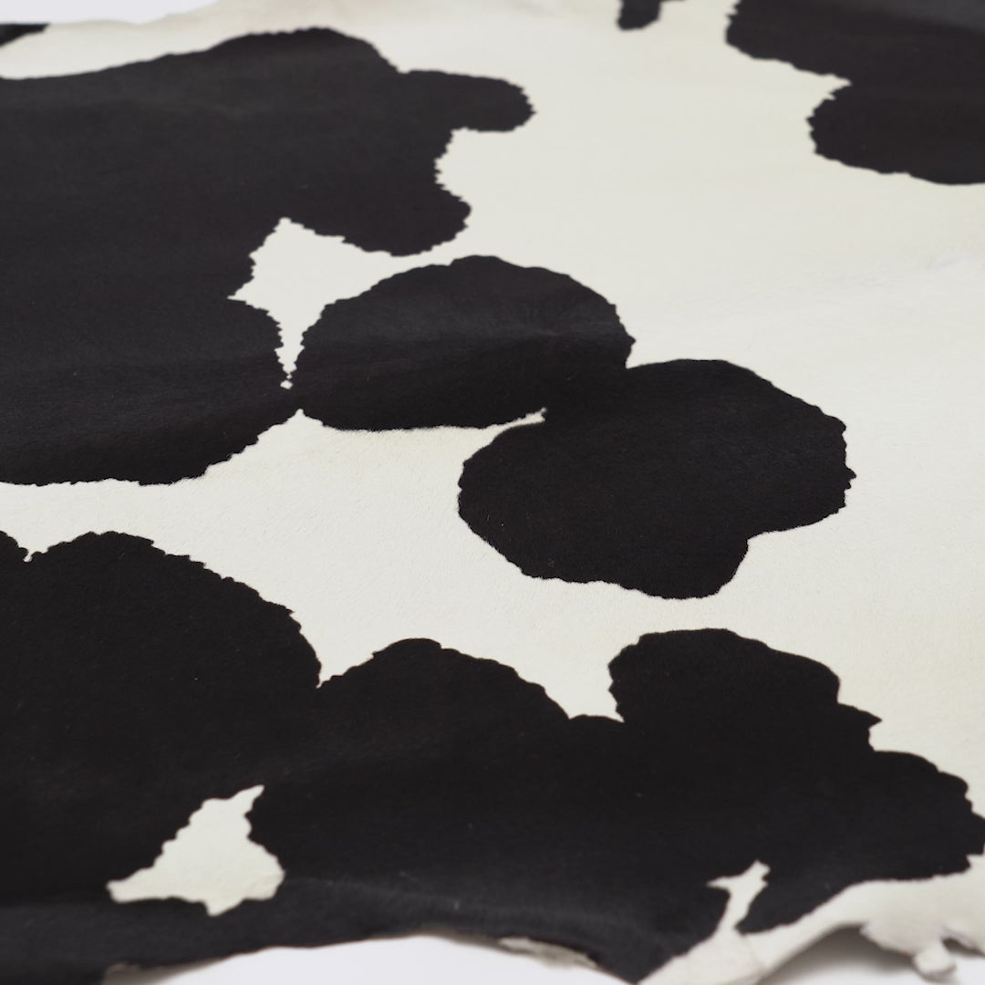 C24CV0228 | Full Grain Cow Print Pony Calf – Nona Source