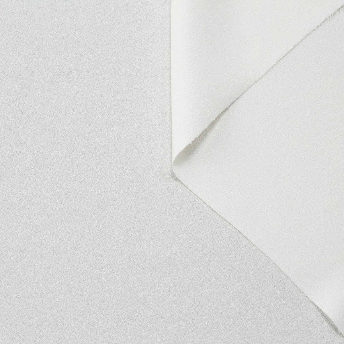 T22A01497 | Thin Fluid Crepe – Nona Source