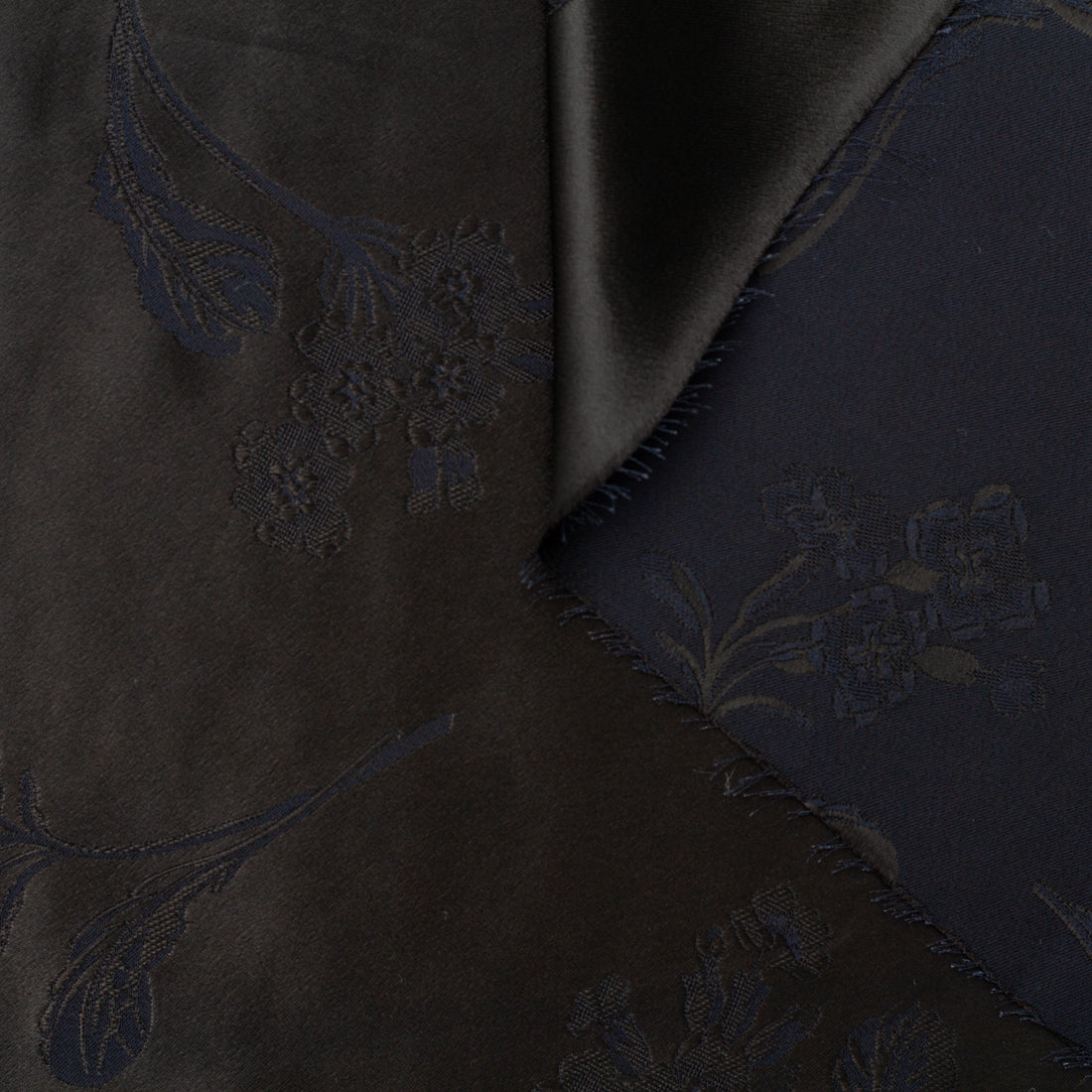 T22A01761 | Floral Glossy Jacquard – Nona Source